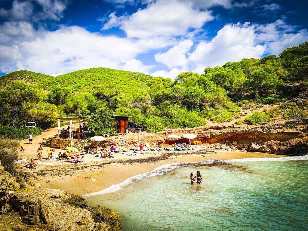 Cala Olivera - Besos de Ibiza