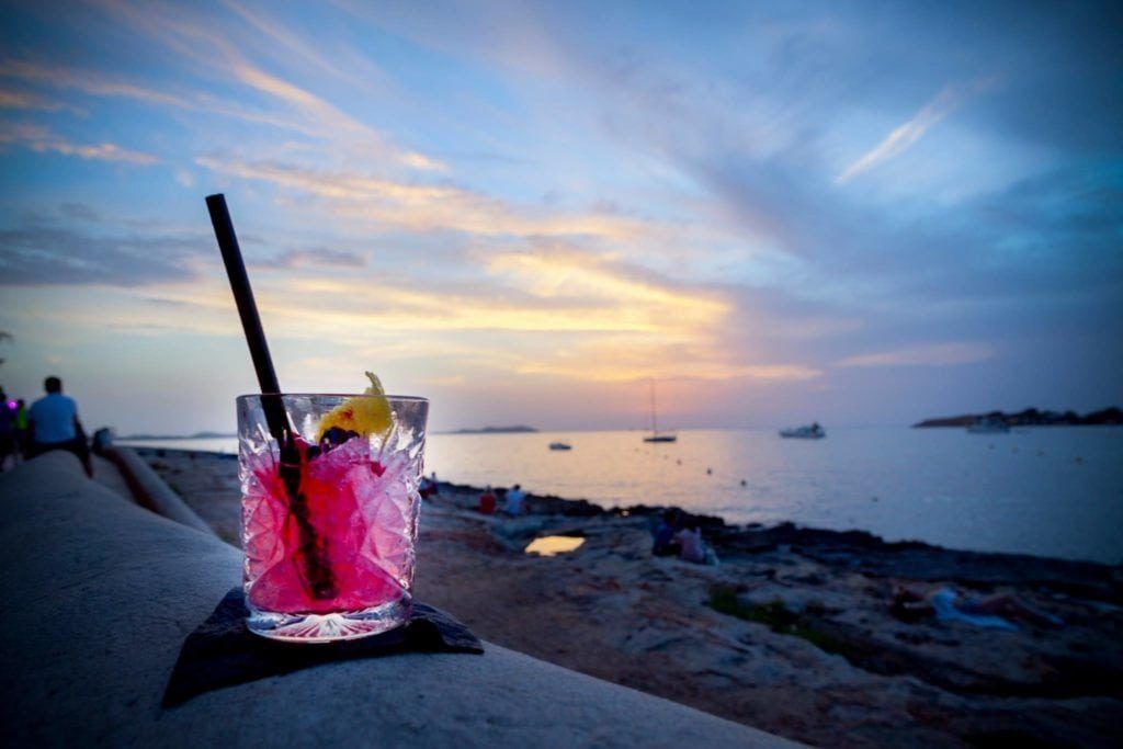 Sunset hotspot: Bamboo Bar | Besos de Ibiza